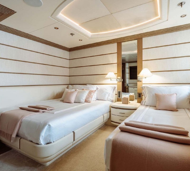 SAMIRA Yacht Charter Details, Amels | CHARTERWORLD Luxury Superyachts